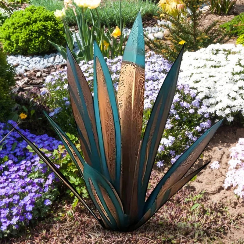 Metal Agave Sculpture with Weather-Resistant Steel and Rustic Metallic